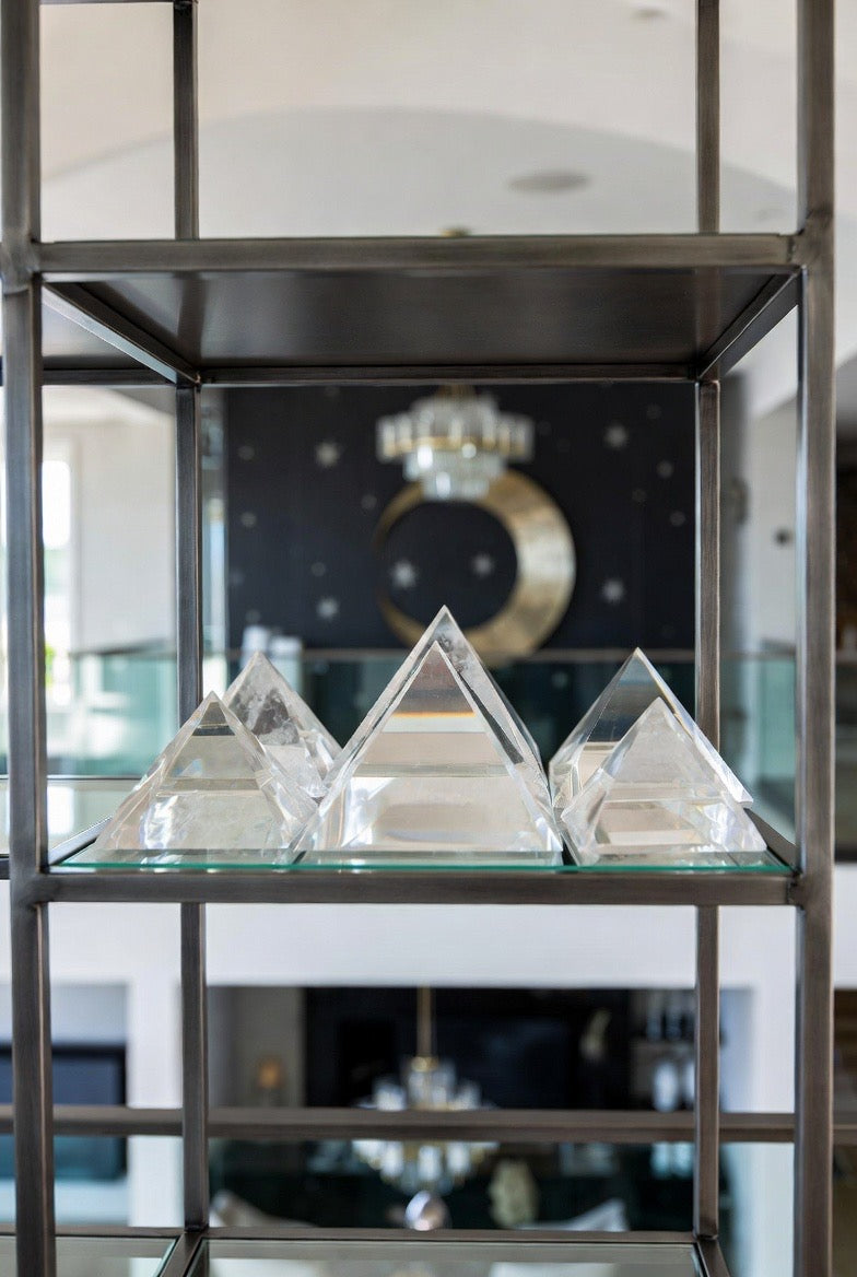 CLEAR QUARTZ PYRAMID MODERN – TRUE NATURE STORE